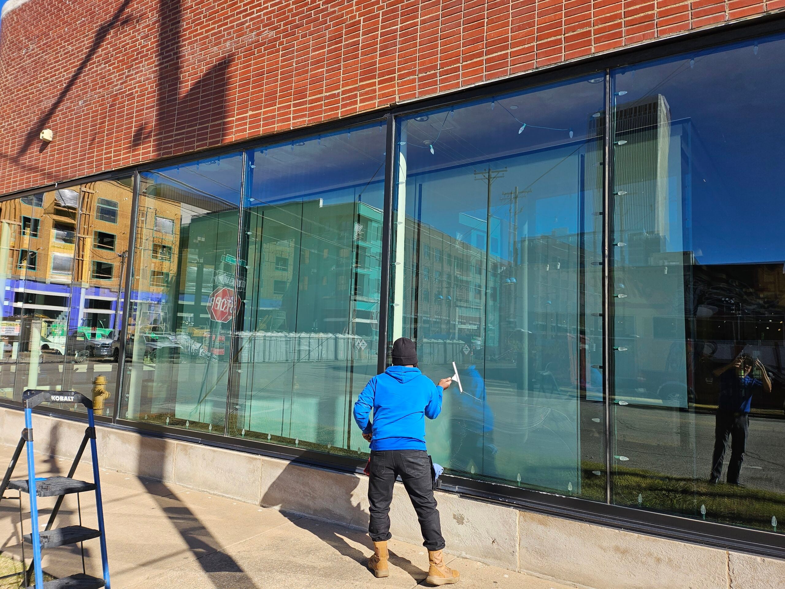 Window Cleaning - Residential - Sapphire Windows